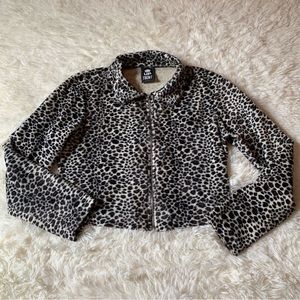 Best 25+ Deals for Leopard Print Cropped Jacket | Poshmark
